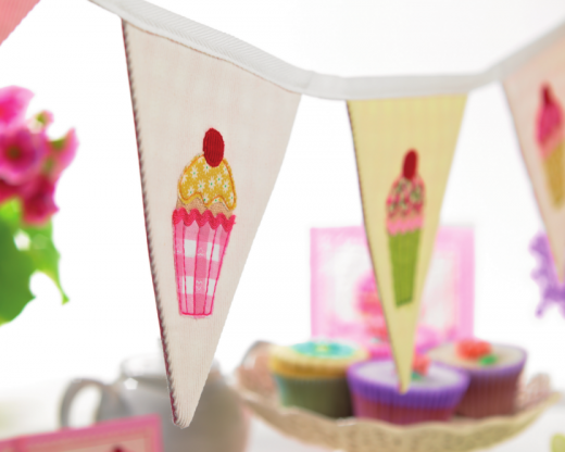 Cupcake Bunting - Free Craft Project – Stitching - Crafts Beautiful ...